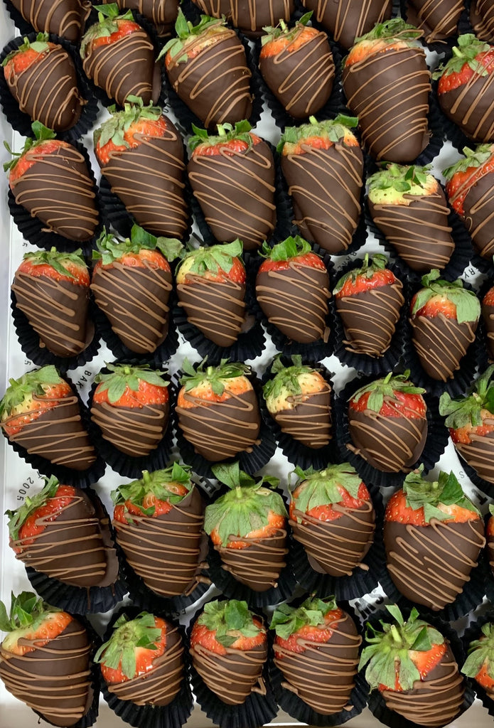 Belgian Chocolate Dipped Strawberries – Sweet Things Café Bakery